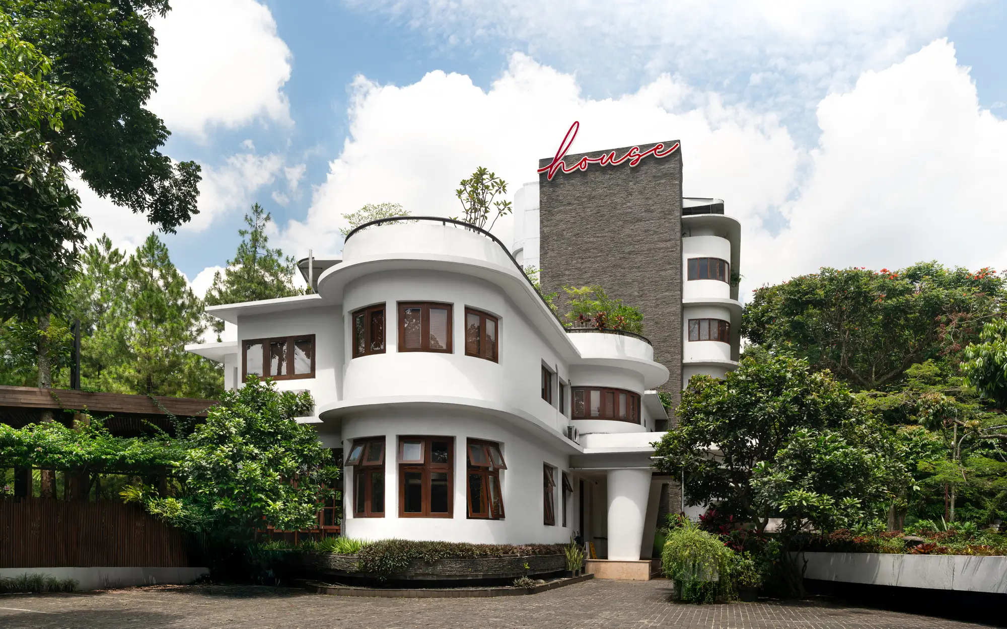 House Sangkuriang Bandung - Official Site: Lowest Price Available